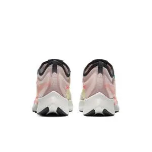 Nike Zoom Fly 3 Premium Sneakers