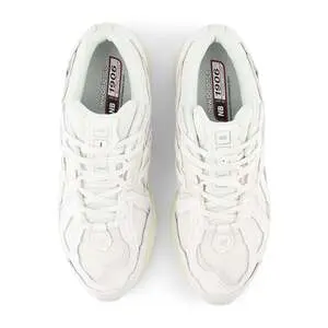 NEW BALANCE 1906d Protection Pack Sneakers - White