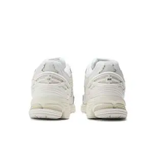 NEW BALANCE 1906d Protection Pack Sneakers - White