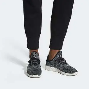 Adidas Pharrell X Tennis Hu Primeknit 'oreo' Sneakers - Black/white