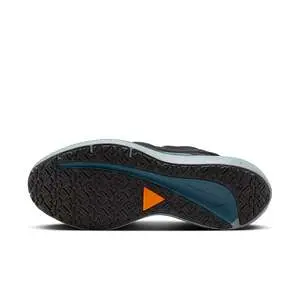 Nike Zoom Winflo Shield Sneakers