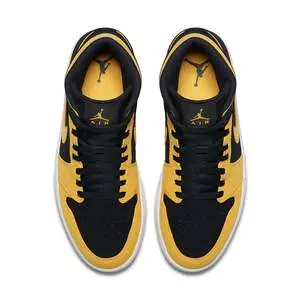JORDAN 1 Retro Mid Sneakers