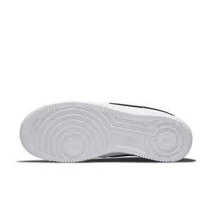 Nike Force 1 '07 Essential Sneakers