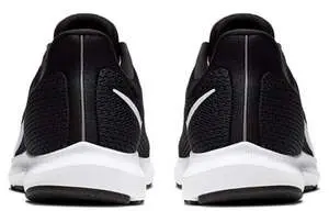 Nike Quest 2 Athletic Sneakers - Black/white