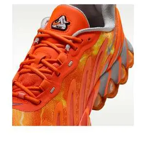 Nike X Palace Air Max Dn8 Sneakers - Orange/grey