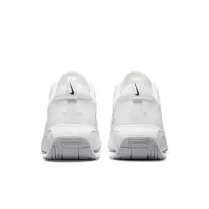 Nike Max Interlock Sneakers - White/grey