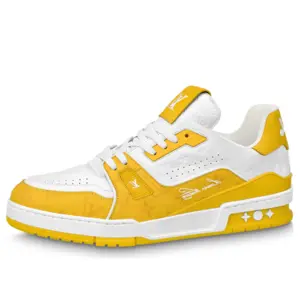 LOUIS VUITTON Trainers
