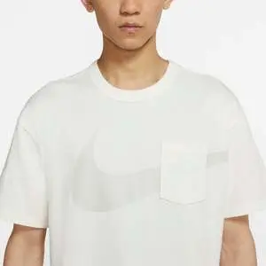 Nike Swoosh T-shirt