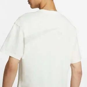 Nike Swoosh T-shirt