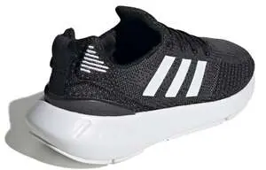 Adidas Swift Run 22 Sneakers - Black/white