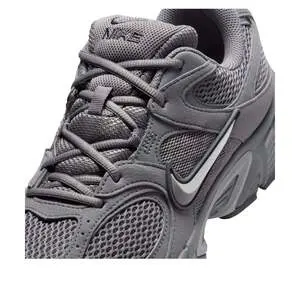Nike V5 Rnr Sneakers