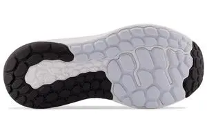 NEW BALANCE Fresh Foam X Vongo V5 - Black/white