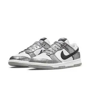 Nike Dunk Low "golden Gals" Sneakers - Silvergray/white