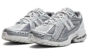 NEW BALANCE 1906r "silver" Sneakers - Silver/white