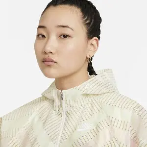 Nike Earth Day Windbreaker - Default Color