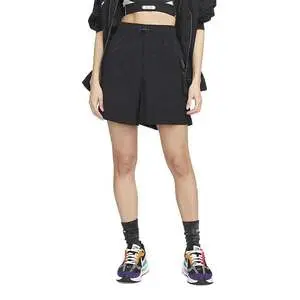Nike Essential Shorts