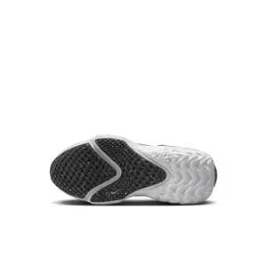 Nike Run Flow Sneakers