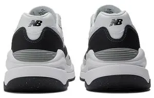 NEW BALANCE 57/40 Sneakers - Blackwhite