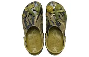 CROCS X Clot Classic Clog - Aloe