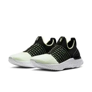 Nike React Phantom Run Flyknit 2 Athletic Sneakers - Black