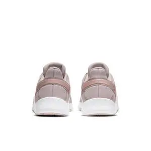 Nike Legend Essential 2 Sneakers - Pink