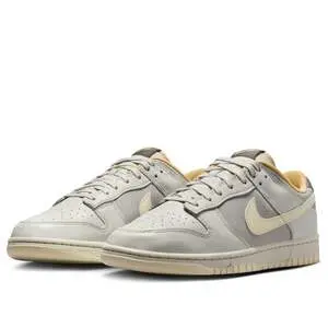 Nike Dunk Low Retro Sneakers