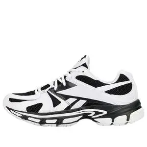 REEBOK Vetements Spike Runner 200 Sneakers - White