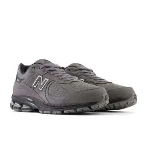 NEW BALANCE 2002r Sneakers - Castlerock/black