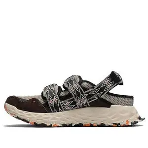 NEW BALANCE Tokyo Design Studio Niobium Concept 2 Sandals - Cream