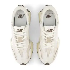 NEW BALANCE 327 Sneakers - White/vanilla