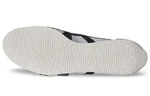 Onitsuka Tiger Runspark Sneakers - Black/white