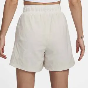 Nike Essential Woven Shorts