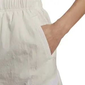 Nike Essential Woven Shorts
