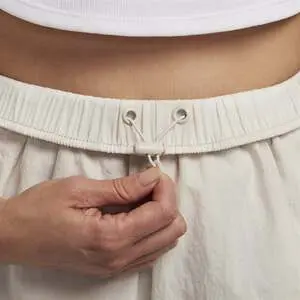 Nike Essential Woven Shorts