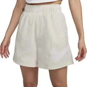 Nike Essential Woven Shorts