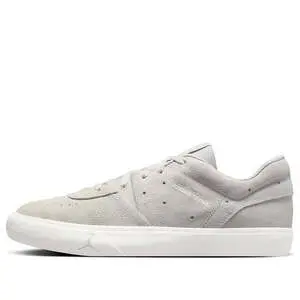 JORDAN Air Series Es Low Top Sneakers - Grey/cloud White