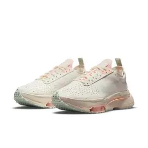 Nike Zoom-type "pale Ivory" Sneakers - White/pink/green