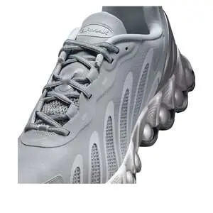 Nike Max Dn8 "metallic Silver Black" Sneakers - Metallic Silver/black