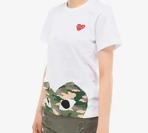 Play Comme Des Garcon Camouflage Heart T-shirt