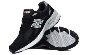 NEW BALANCE 990v3 Made In Usa Sneakers - Black