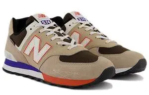 NEW BALANCE 574v2 Sneakers - Brown