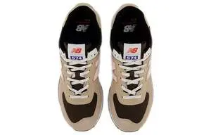 NEW BALANCE 574v2 Sneakers - Brown