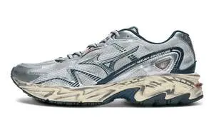 Mizuno Adventure Sneakers