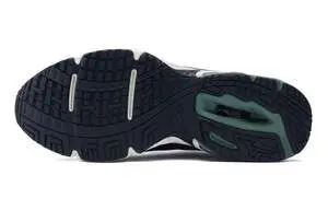 Mizuno Wave Solar V2 Lifestyle Low Top Sneakers