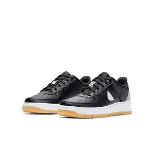 Nike Force 1 Lv8 1 Low Top Sneakers