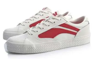 LI-NING Wave Vintage Lace-up Sneakers