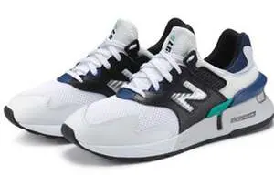 NEW BALANCE 997s Athletic Sneakers - Black/white