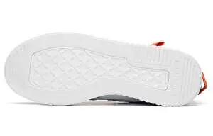 ANTA X Snoopy Skateboarding Series Sneakers