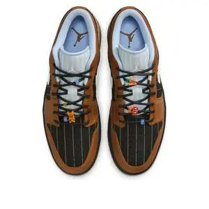 JORDAN 1 Low Se Sneakers