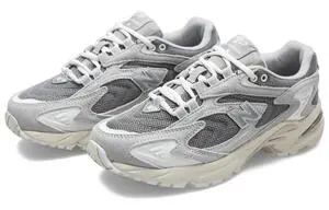 NEW BALANCE 725 "grey White" Sneakers - Gray/white